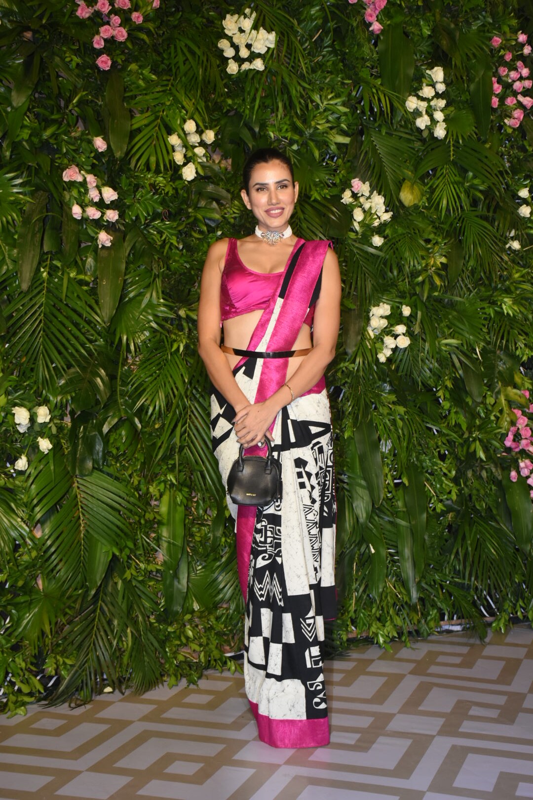 Kriti Sanon's Diwali Party Attended By Varun Dhawan, Ananya Panday ...