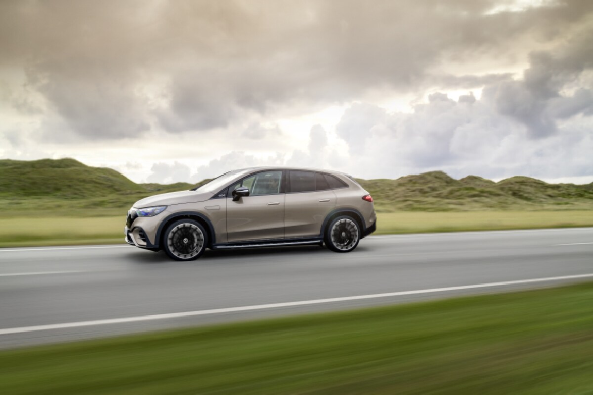 Mercedes-Benz EQE in Pics: See Design, Interior, Features and More in ...
