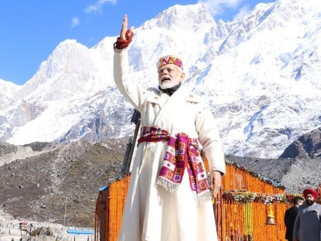 In Kedarnath, PM Modi Keeps Promise to Chamba Women, Dons Hand-Made ...