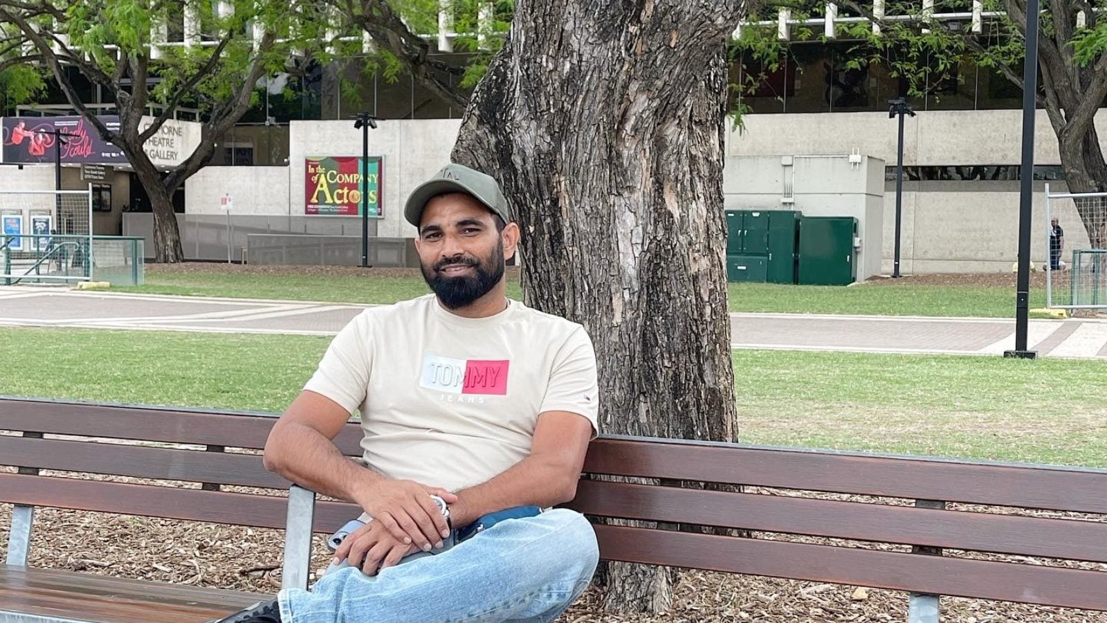 T20 World Cup: Mohammed Shami Relaxes at a Park Ahead of India-Pakistan ...