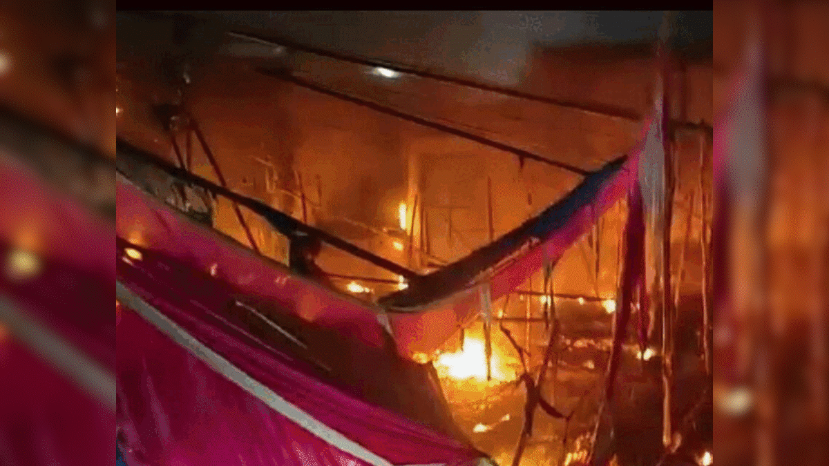 Bhadohi Pandal Fire Kills 5, Gandhi as 'Mahishasura' in Kolkata ...