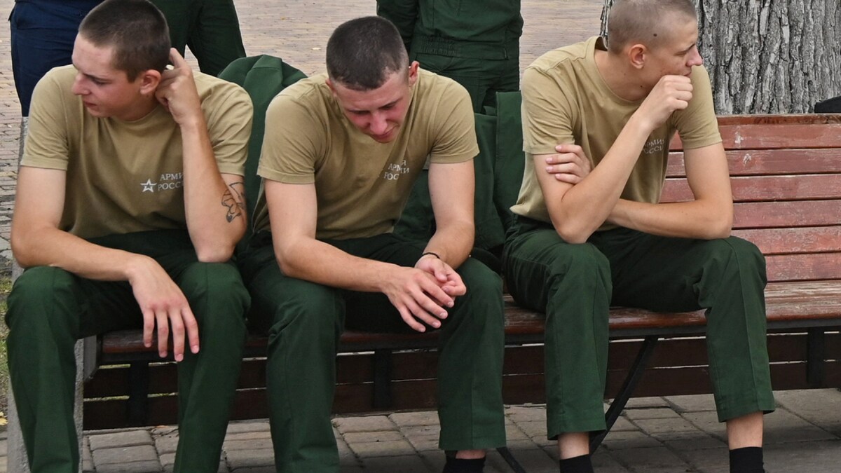 Fresh Recruits to the Russian Army Say They Paid for Their Body Armor ...