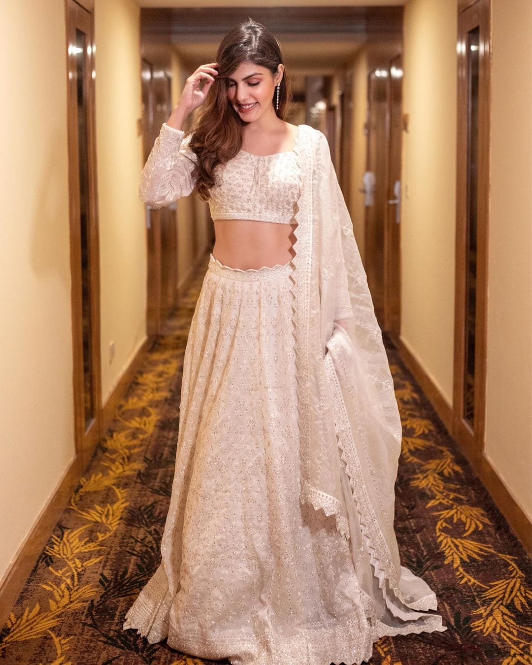 Rhea Chakraborty Makes The Internet Swoon With Her Stunning Pictures In ...