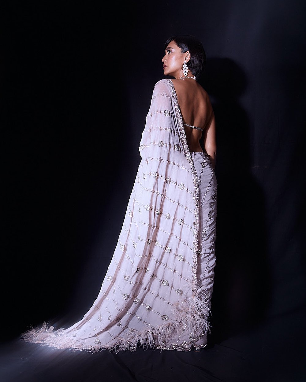Sayani Gupta Leaves Netizens Impressed With Her Sartorial Sense Of ...