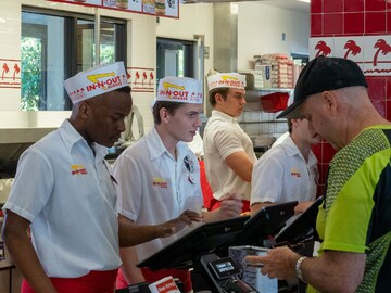 McDonald’s, Domino's, Fast Food Bigwigs Raise $12.7Mn to Overturn ...