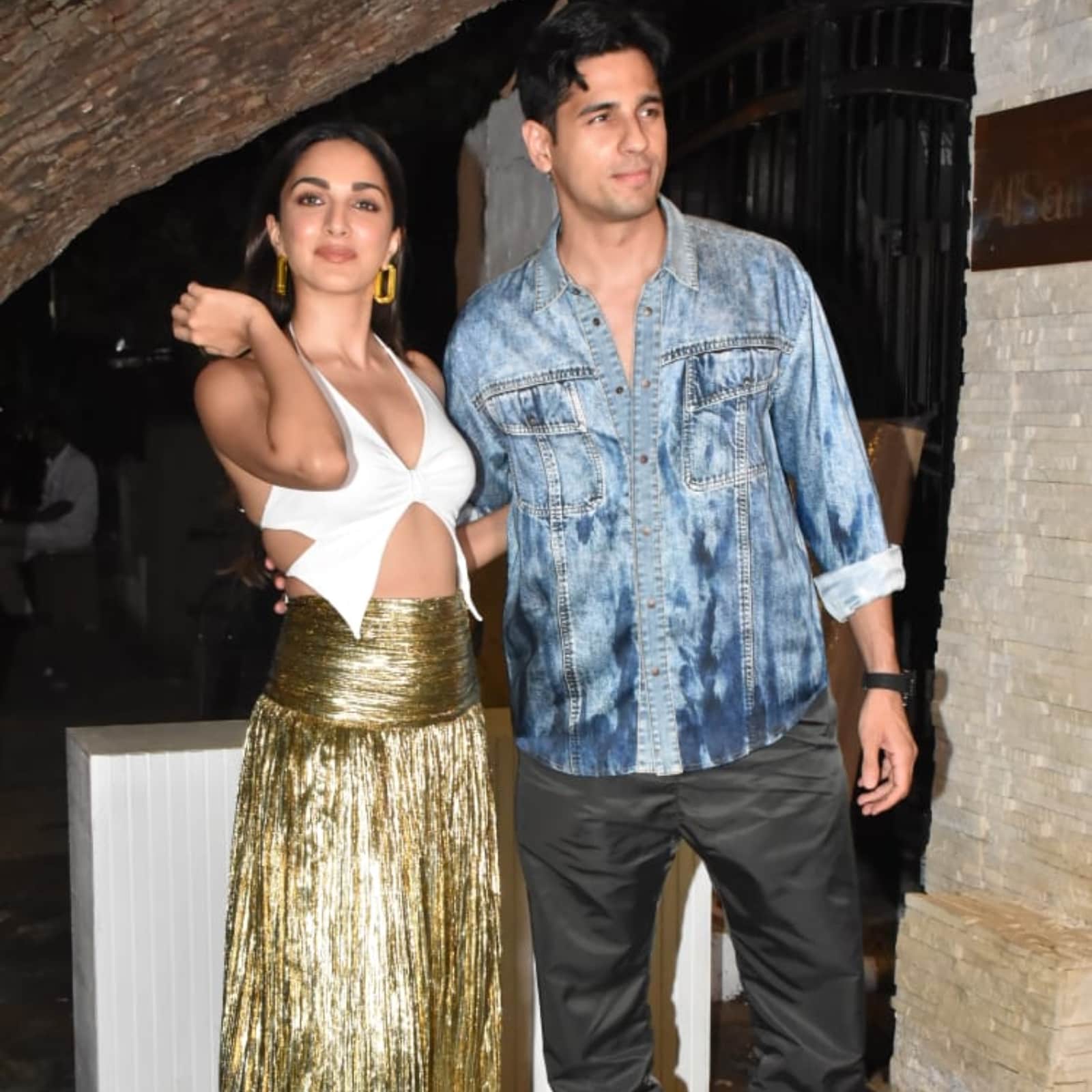 Kiara Advani And Sidharth Malhotra Look Adorable In New Photo, Check ...