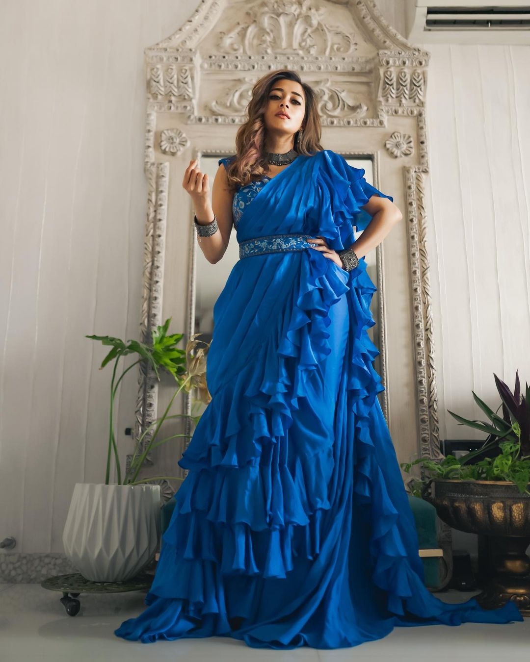 Tina Datta Of Bigg Boss 16 Makes Jaws Drop In Embellished Saree, Check ...