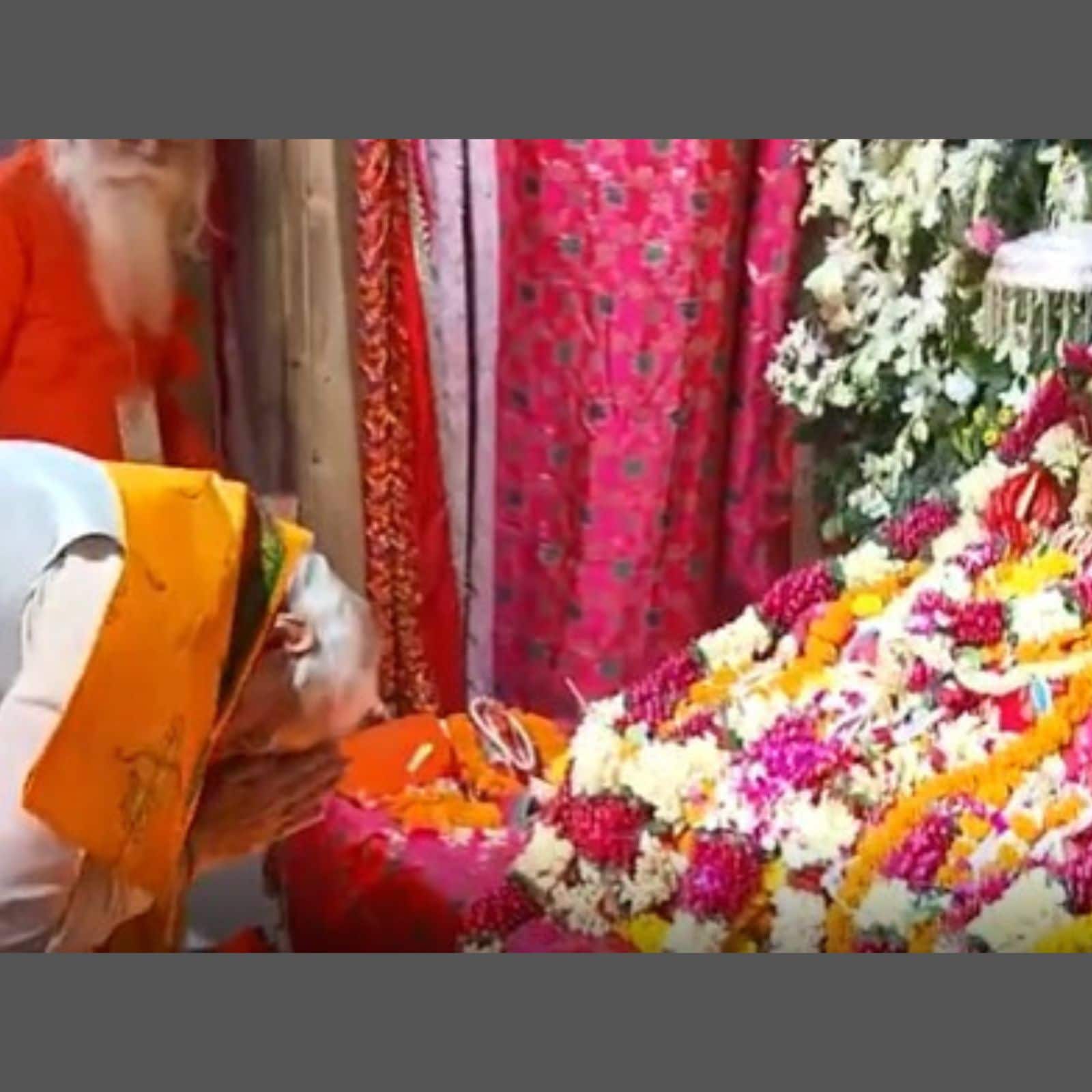 Deepotsav in Ayodhya Begins in PM Modi’s Presence on Diwali Eve; 18 ...