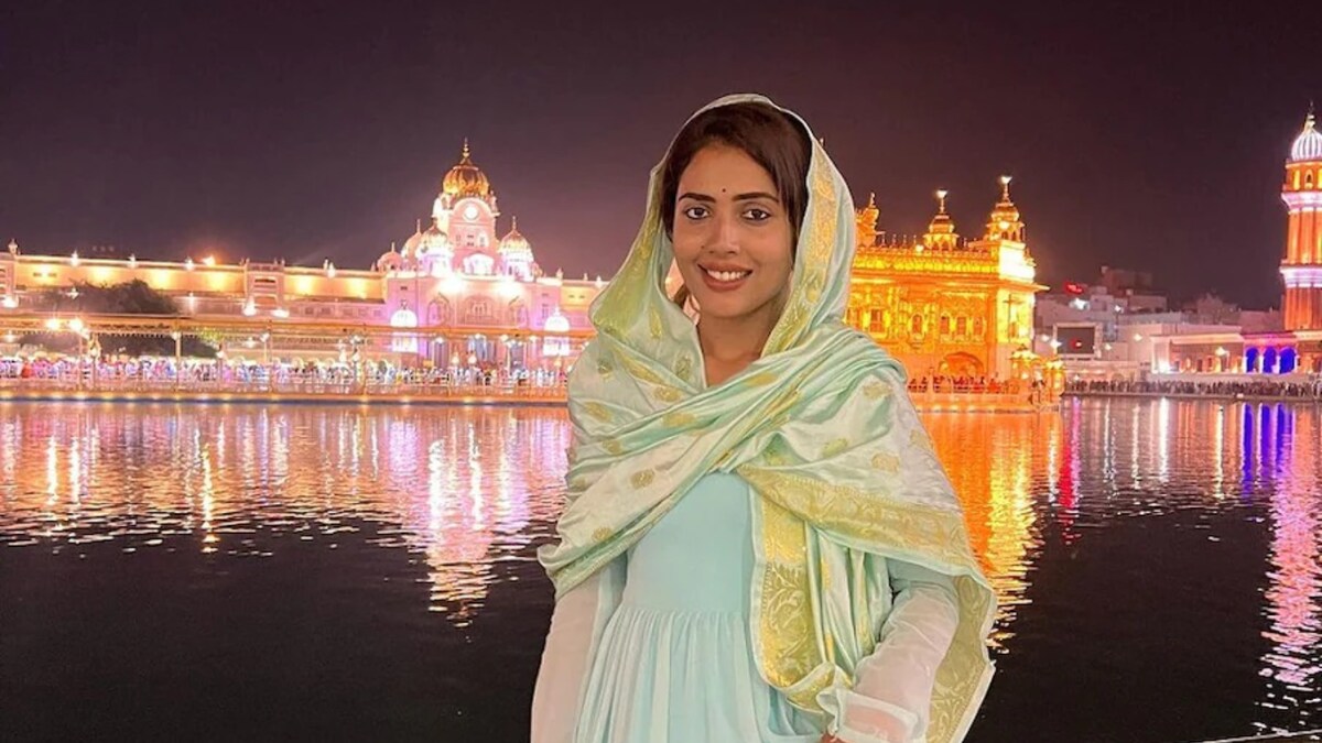 A Look At Sara Anniah's Trip To Golden Temple - News18