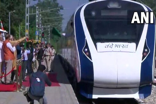 Follow These 5 Steps For a Happy And Safe Train Journey With Kids - News18