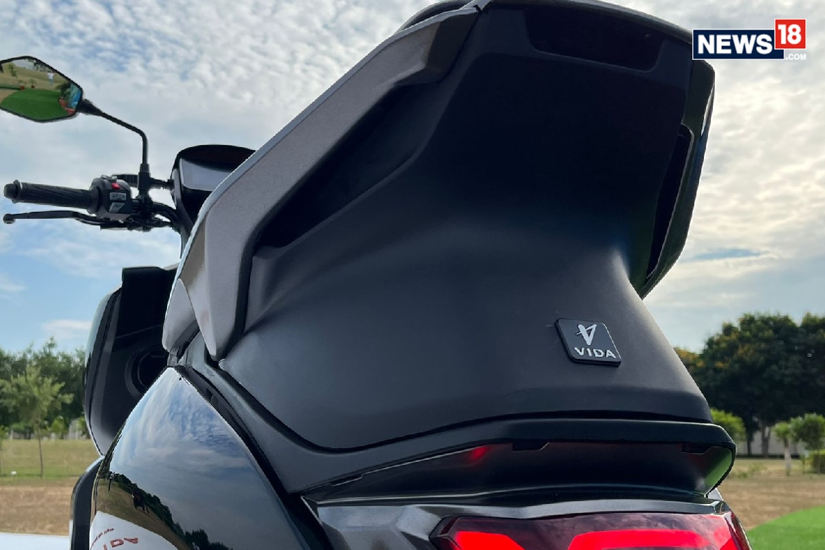 Hero Vida V1 Electric Scooter in Pics: See Design, Features and More in ...