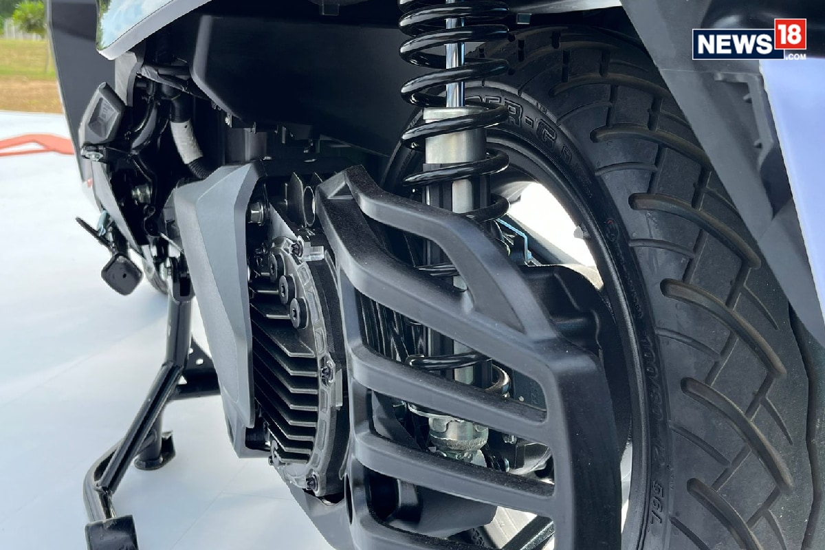 Hero Vida V1 Electric Scooter in Pics: See Design, Features and More in ...