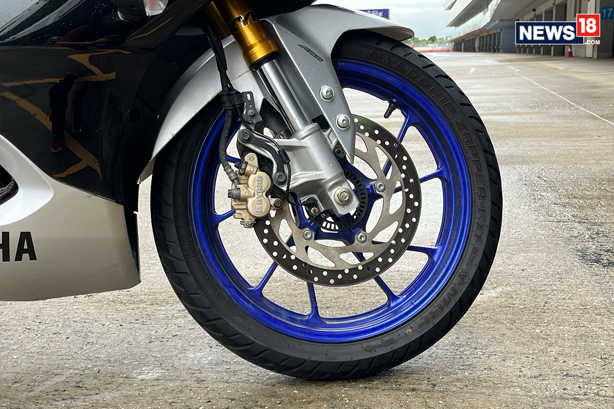 Yamaha R15 V4 M in Pics: See Design, Features and More in Detail