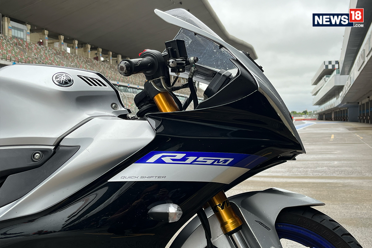 Yamaha R15 V4 M in Pics: See Design, Features and More in Detail - News18