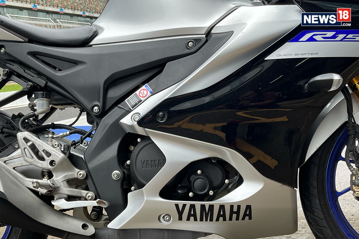 Yamaha R15 V4 M in Pics: See Design, Features and More in Detail - News18