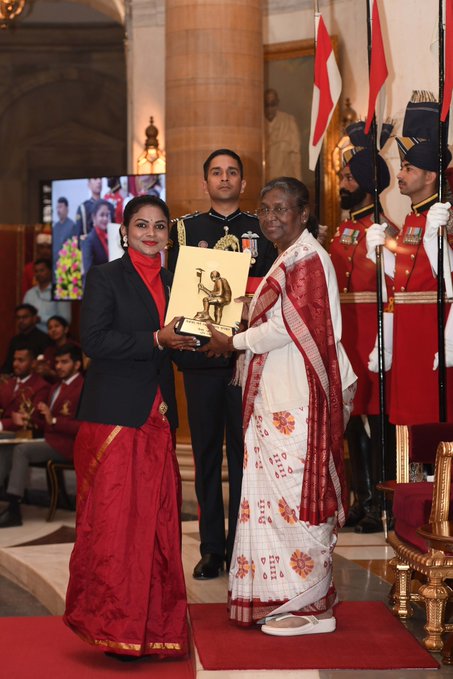 National Sports Awards 2022: President Droupadi Murmu Honours Sharath Kamal Achanta with Major ...