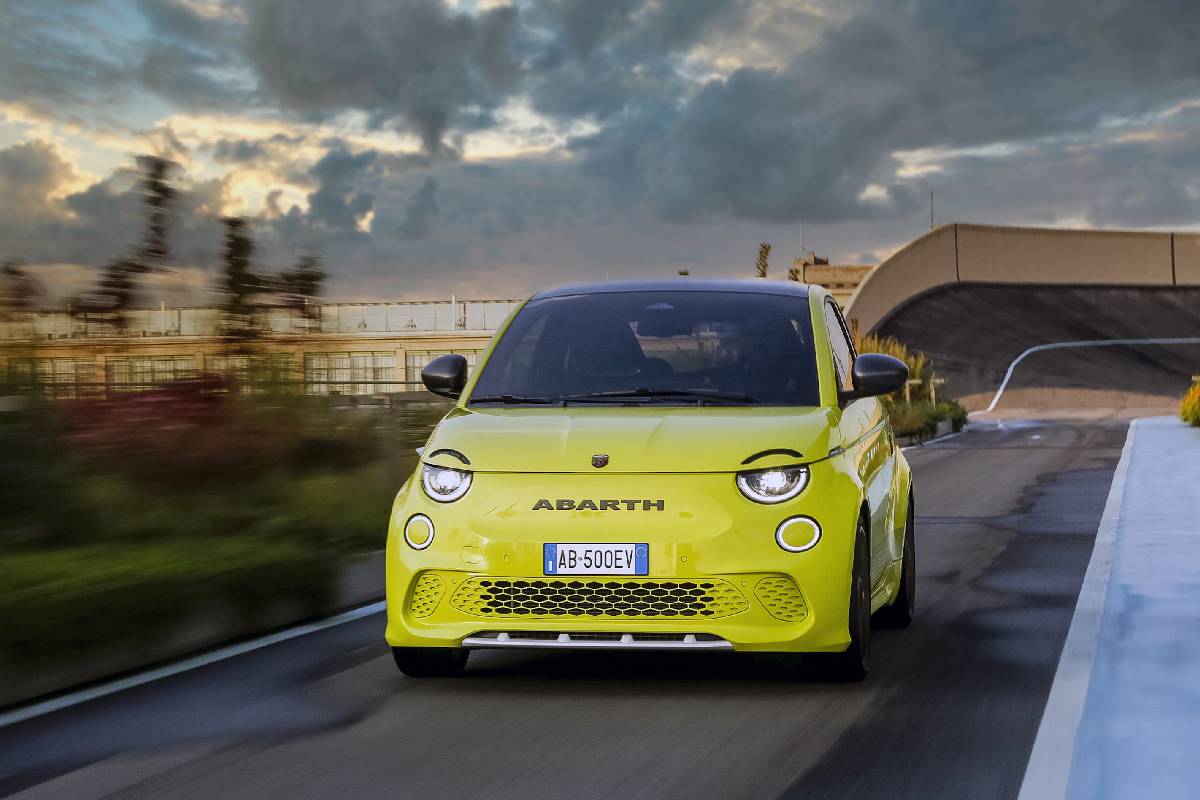 Abarth 500e in Pics: See Design, Features, Interiors and More in Detail ...