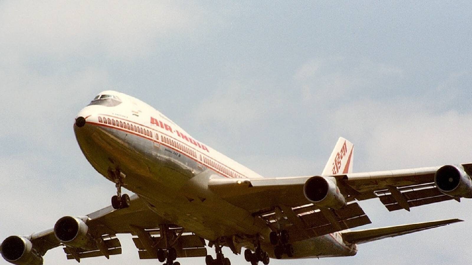 Air India Gets First Boeing 777-200LR Aircraft for International ...