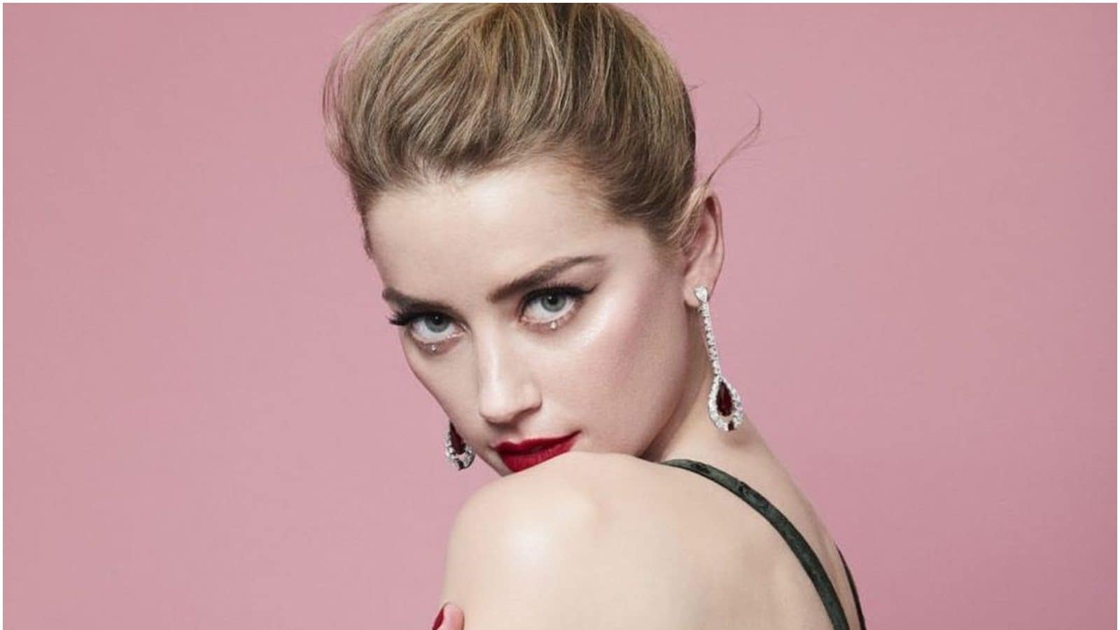 Amber Heard Deletes Twitter Account Days After Ex Elon Musk Takes Over ...