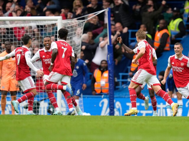 Gabriel's Goal Keeps Arsenal Top with 1-0 Win at Chelsea - News18