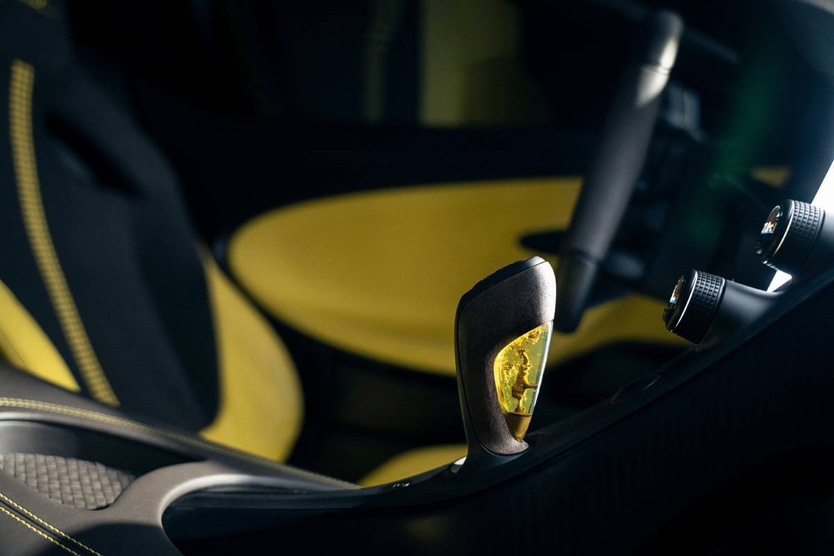 Bugatti W16 Mistral in Pics: See Design, Features, Interiors and More ...