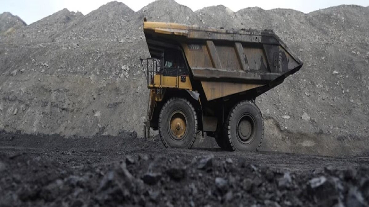 Two Killed, More Than 50 Trapped in China Coal Mine Collapse: Report ...