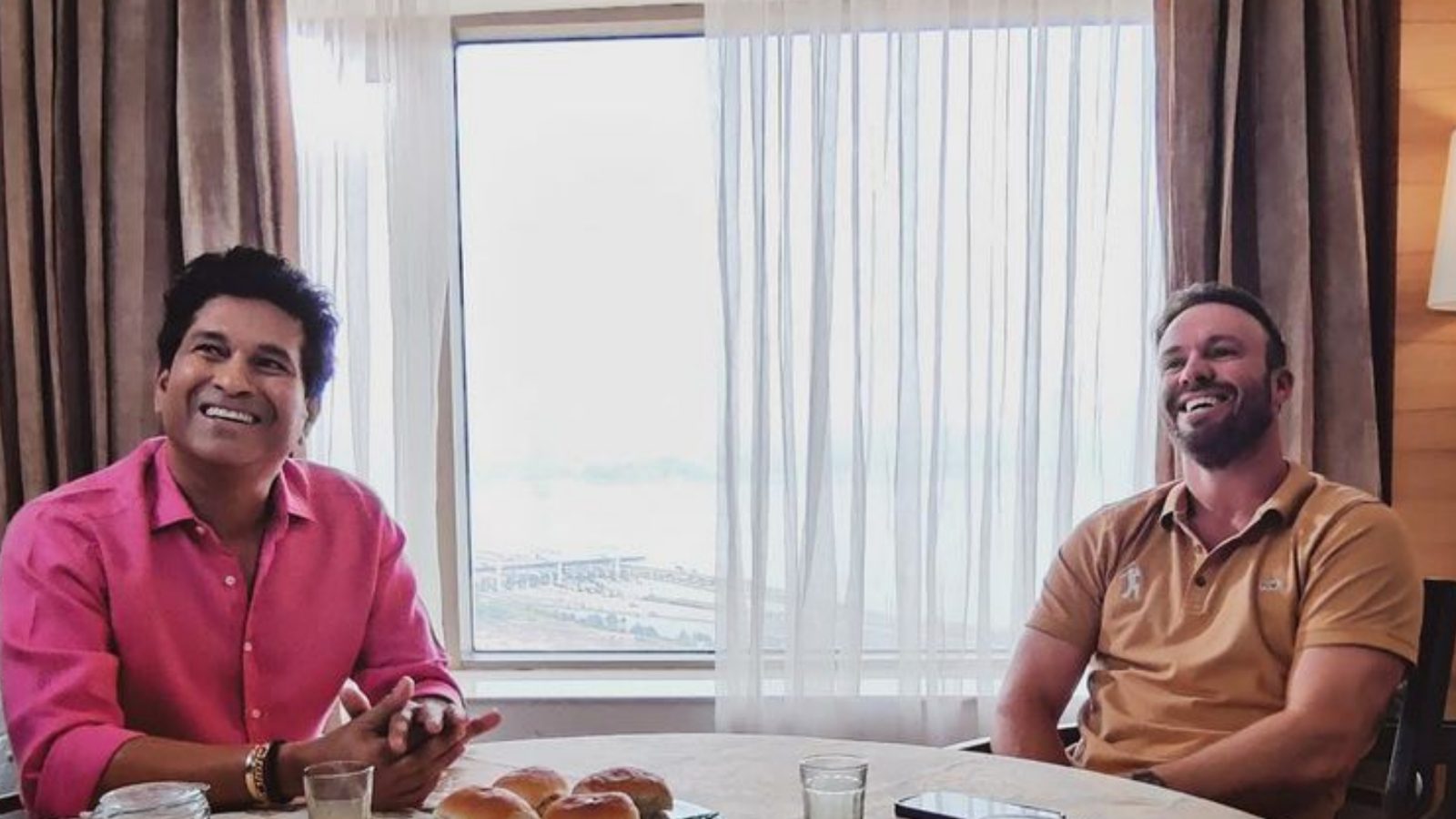 'Ended up Just Listening': AB de Villiers Meets Sachin Tendulkar; Shares His Experience in ...