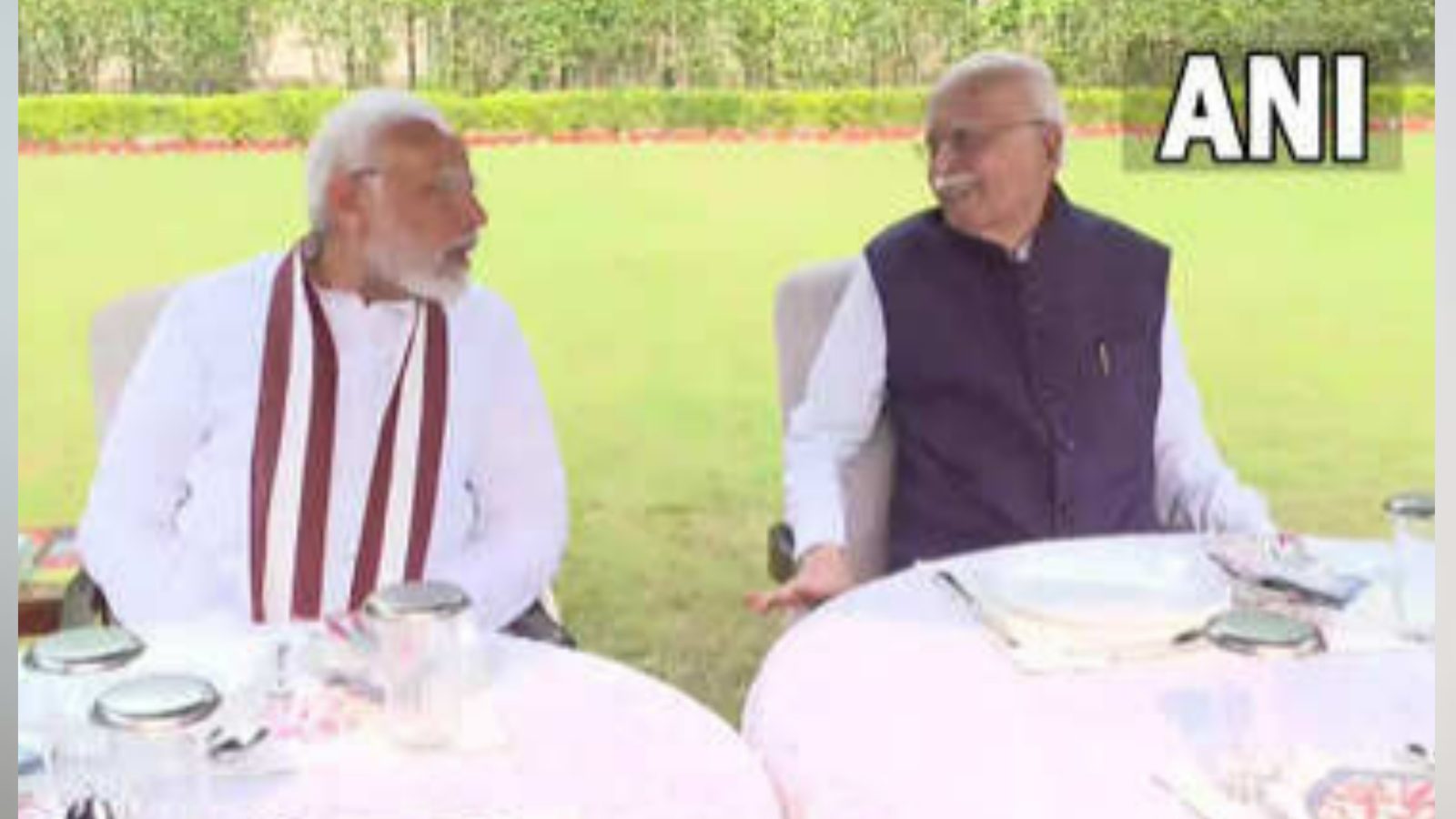 LK Advani Turns 95: Modi Visits Veteran BJP Leader's Residence to ...