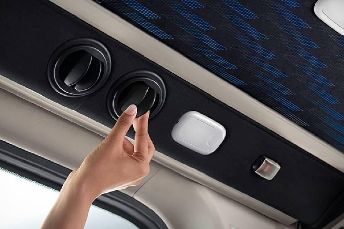 Force Urbania Van in Pics: See Design, Interior, Features and More in ...