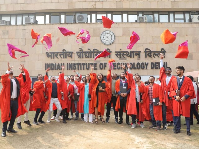 'Think of Yourself as a Key Agent of Change': Prof Abhijeet Banerjee at ...