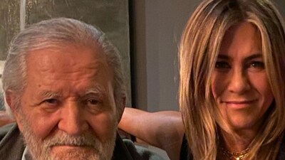 Jennifer Aniston's Father Passes Away, Actress Calls Him One of The ...