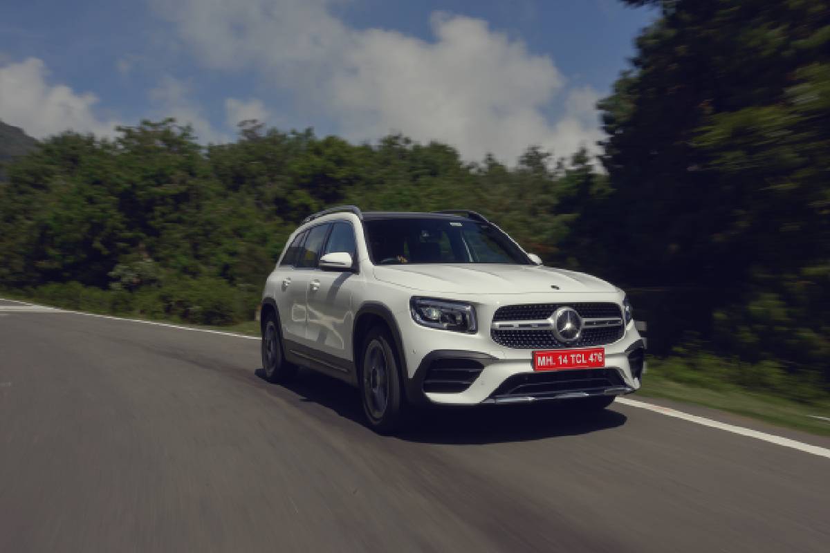Mercedes-Benz GLB in Pics: See Design, Features, Interiors and More in ...