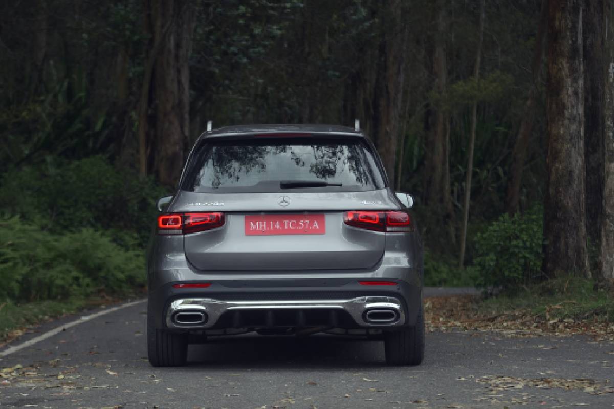 Mercedes-Benz GLB in Pics: See Design, Features, Interiors and More in ...