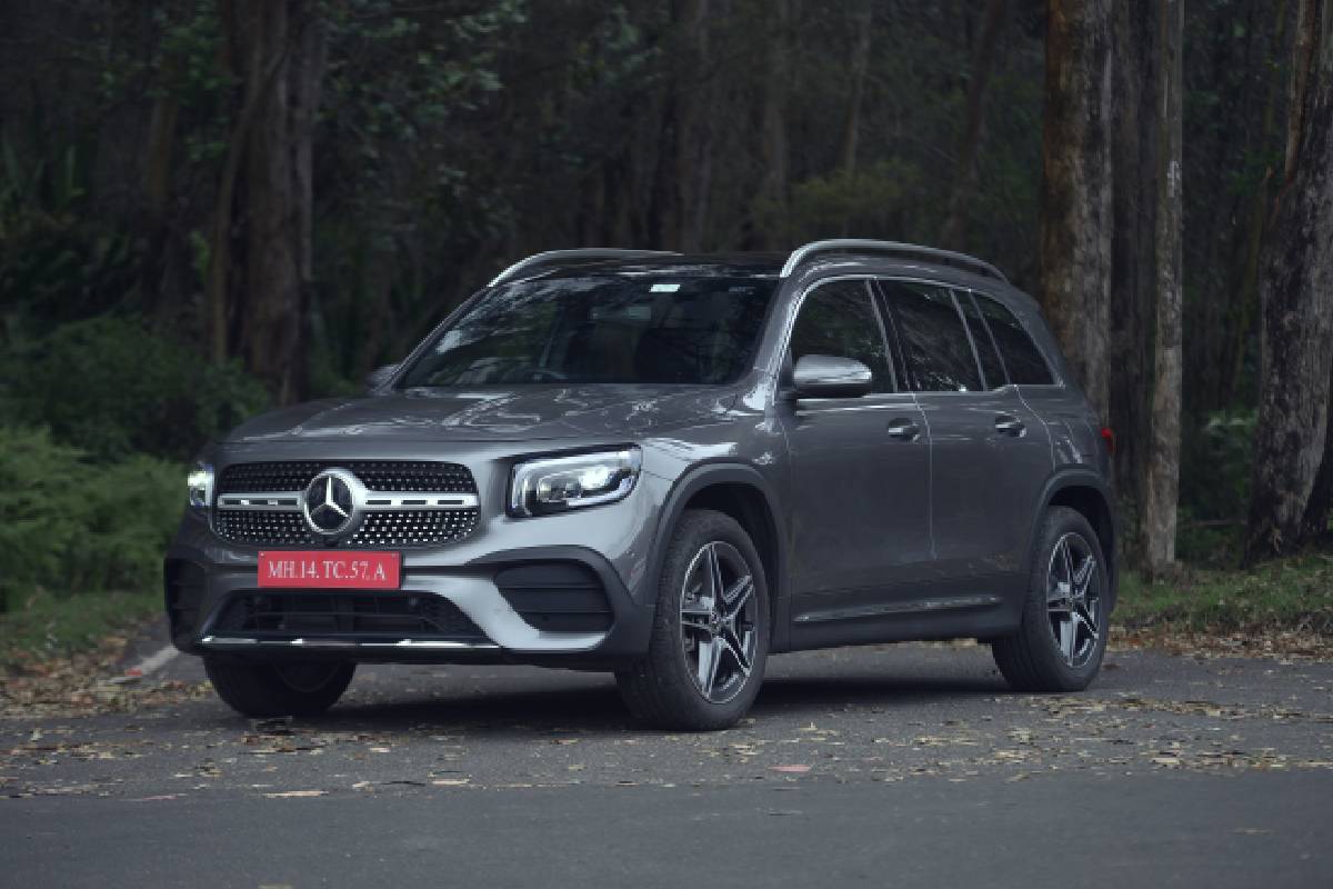 Mercedes-Benz GLB in Pics: See Design, Features, Interiors and More in ...