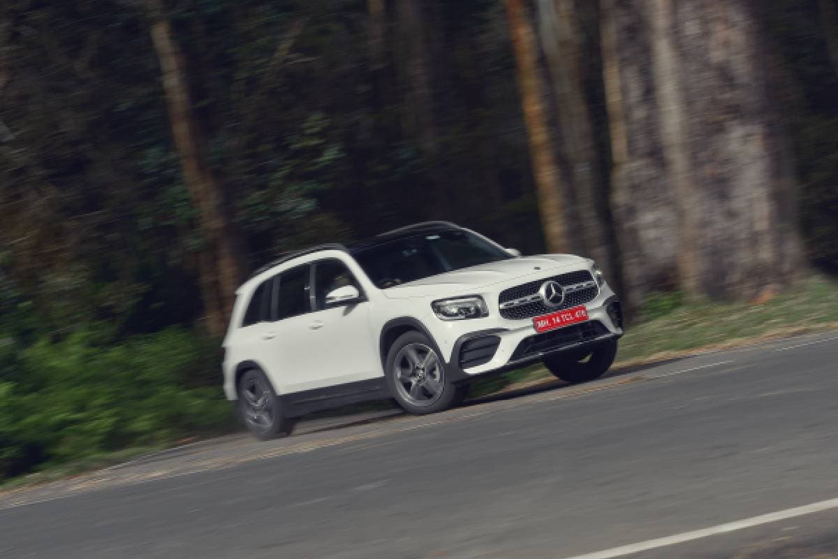 Mercedes-Benz GLB in Pics: See Design, Features, Interiors and More in ...