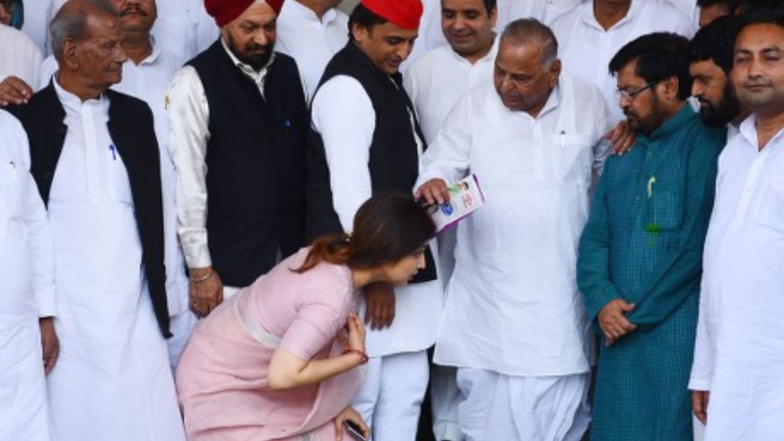 Byelection: Shouldering Father-in-law's Legacy, Dimple Yadav is SP Pick ...