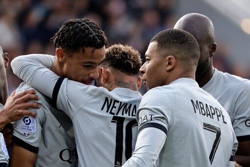 Paris Saint-Germain Edge Out Lorient to Restore Ligue 1 Lead - News18