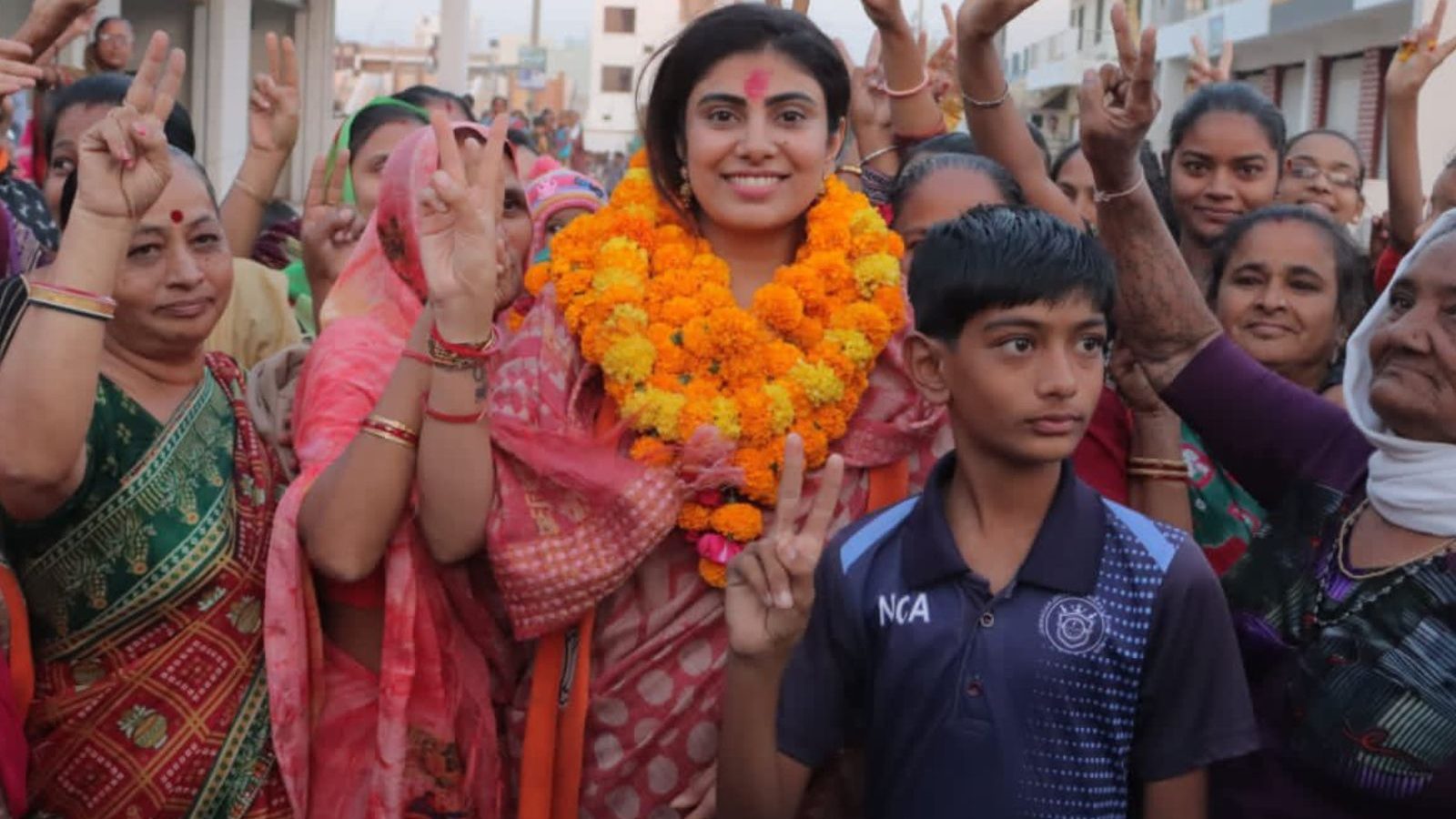 'Woh Mehnat Kar Rahe Mere Liye’: As Ravindra Jadeja Bats for Wife in ...