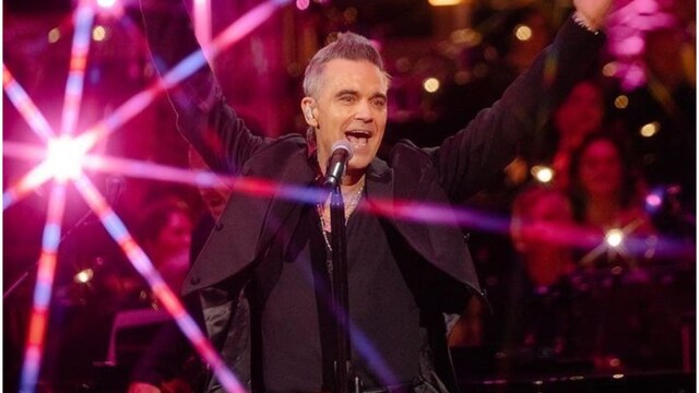 Robbie Williams Defends His Participation in FIFA World Cup Qatar ...