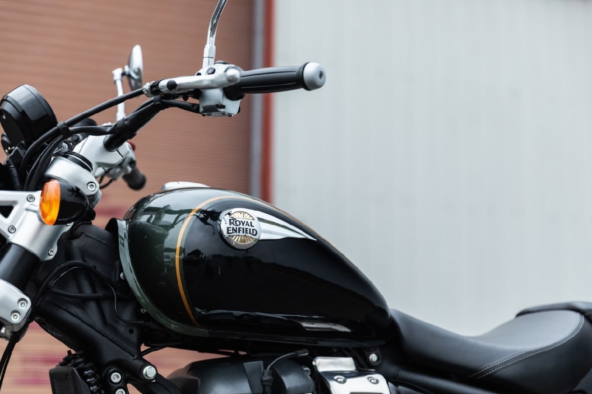 Royal Enfield Super Meteor 650 in Pics: See Design, Features, and More ...