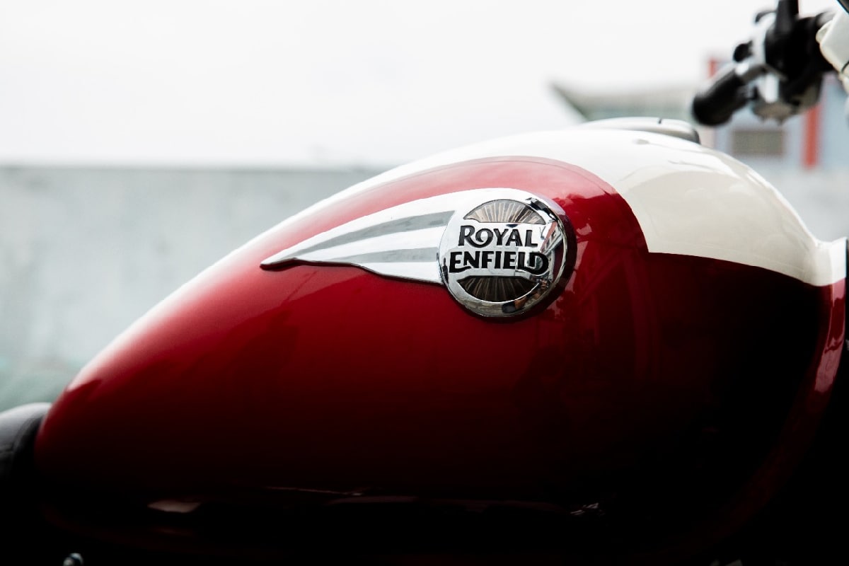 Royal Enfield Super Meteor 650 in Pics: See Design, Features, and More ...