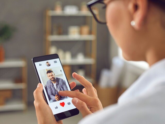 6 Online Dating Tips For Beginners - News18