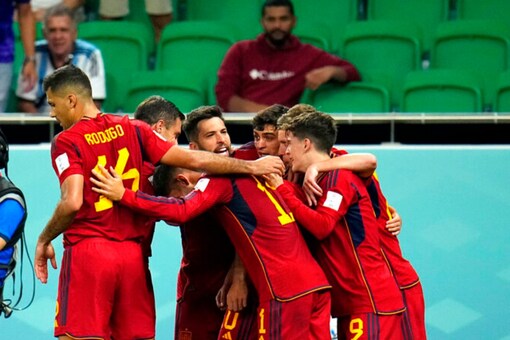 FIFA World Cup: Why Do Footballers Spit So Much, What's Carb Rinsing ...