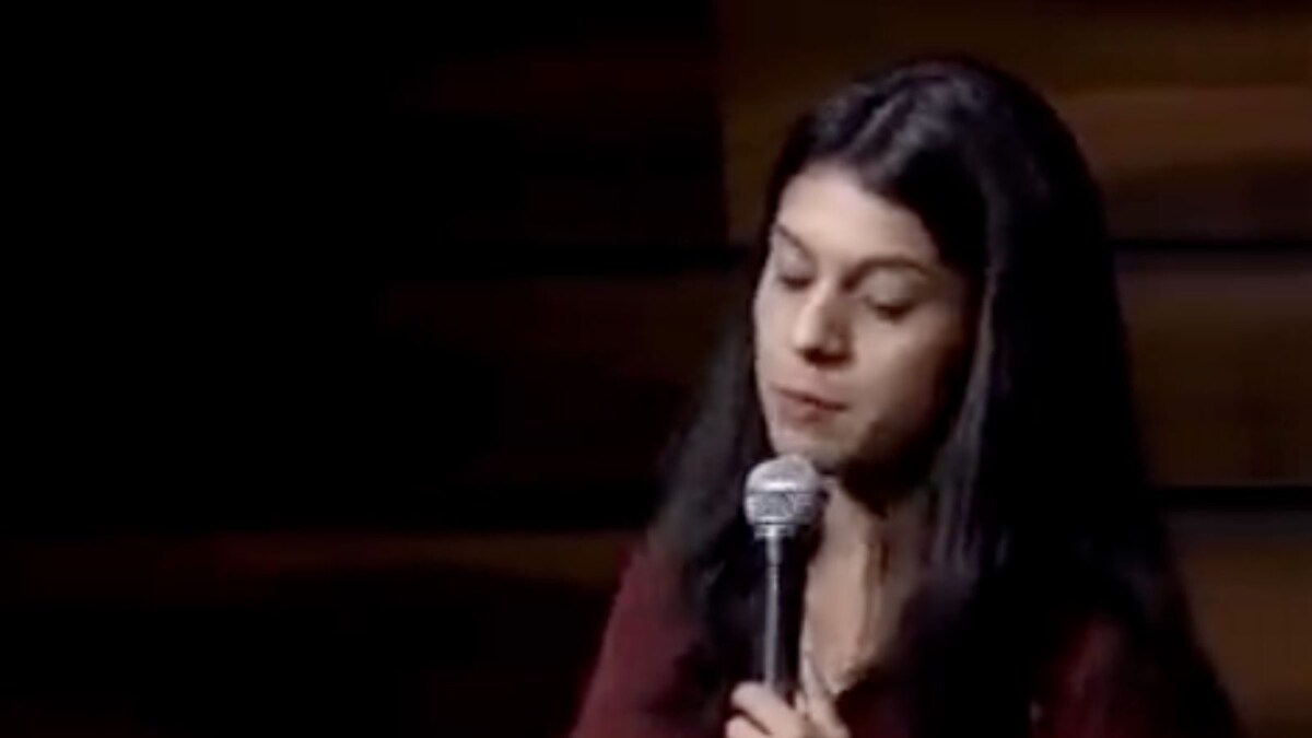 Indian Stand-up Comedian Gets Flak Over Routine Criticising Her Mother ...