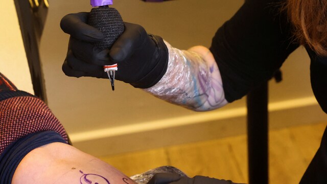 Woman Arrested in New York After 10-year-old Son Gets a Tattoo | Buzz ...