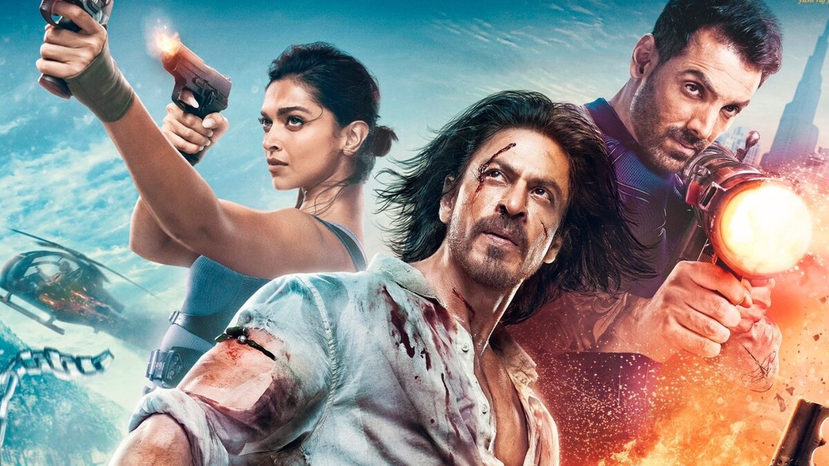 Pathaan Teaser: Shah Rukh Khan Is Back With A 'Bang', Fans Call It A ...