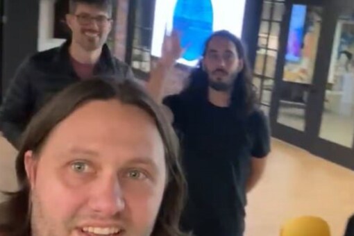 Twitter Employees Film Countdown to Getting Fired After Elon Musk's ...