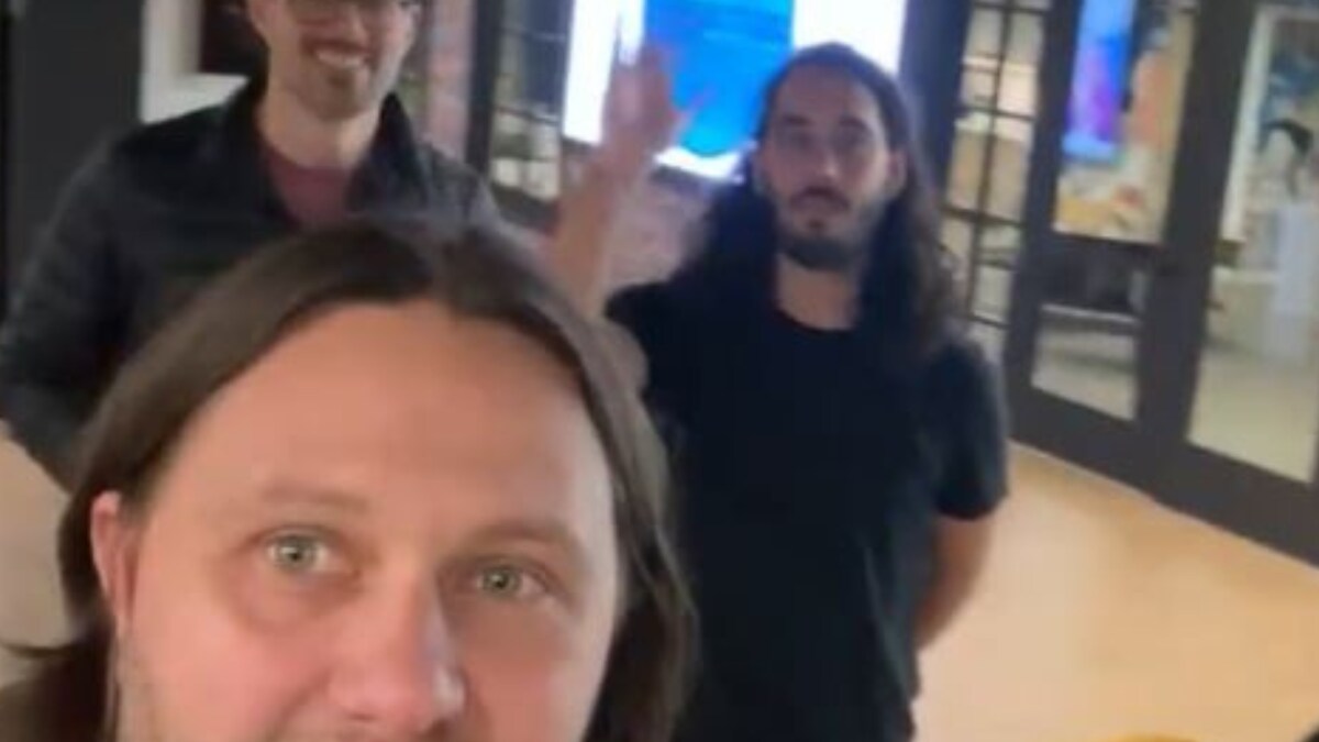 Twitter Employees Film Countdown to Getting Fired After Elon Musk's ...