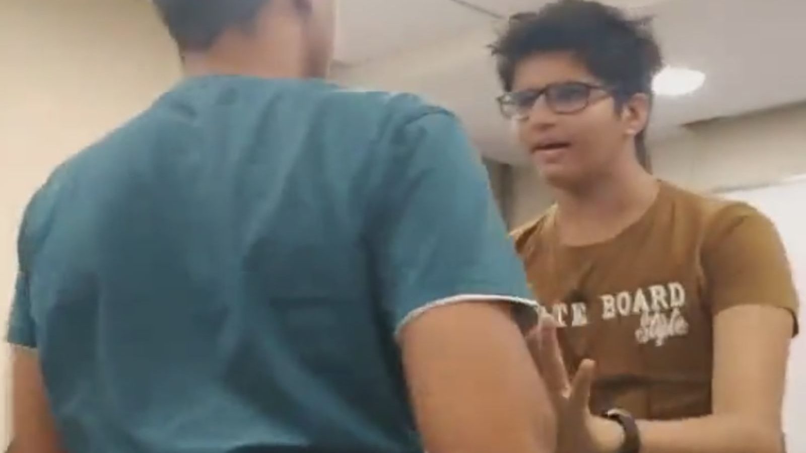 JEE Students Indulge in Fist Fight Over Marks in Classroom, Incident ...