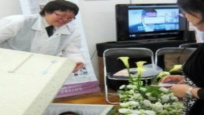 Japan’s Bizarre Shukatsu Festival Prepares People For Death With ...